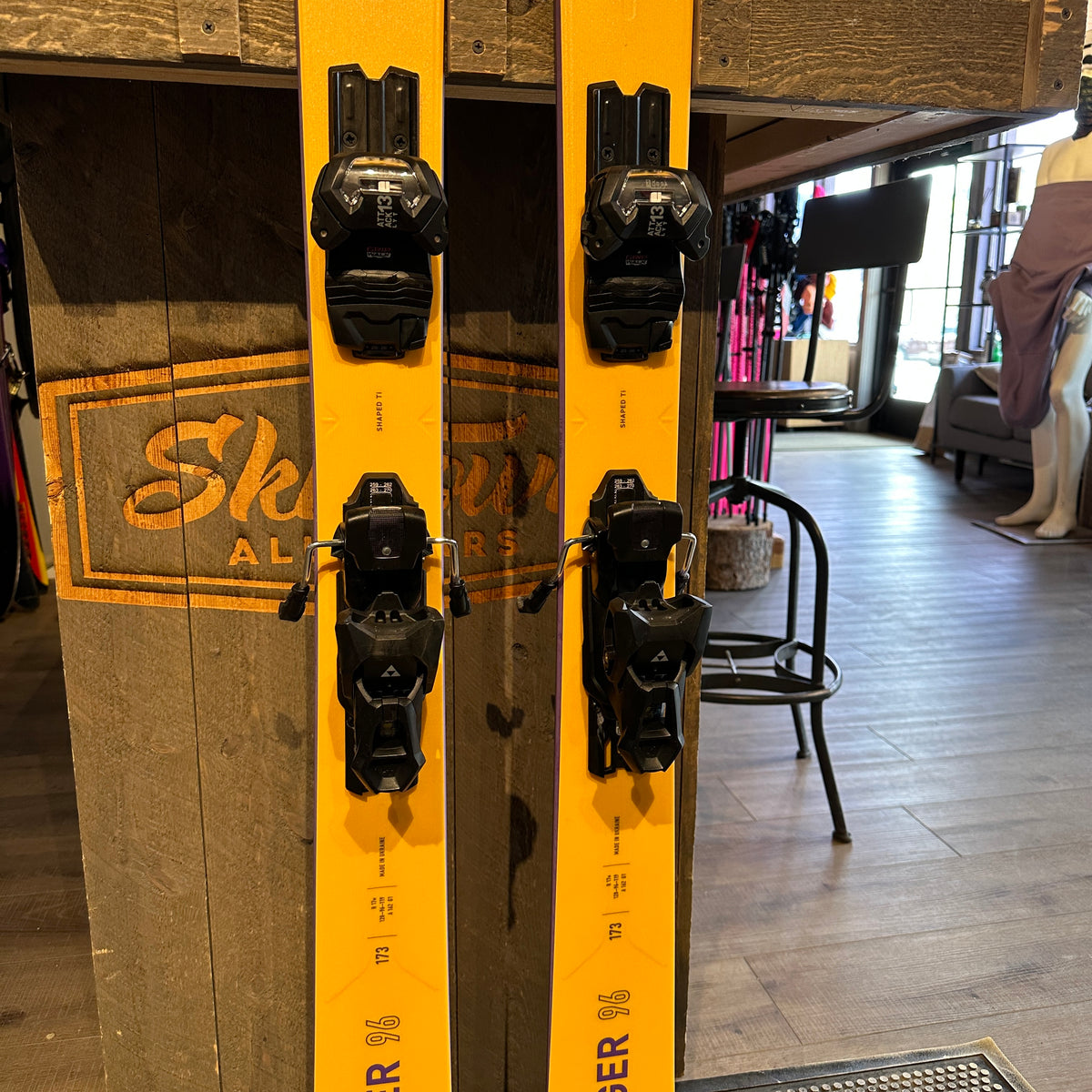 2025 FISCHER RANGER 96 (MANGO - 173cm) + ATTACK 13 DEMO BINDINGS - USE ...